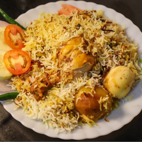 Bring home the taste of Kolkata-style chicken biryani!